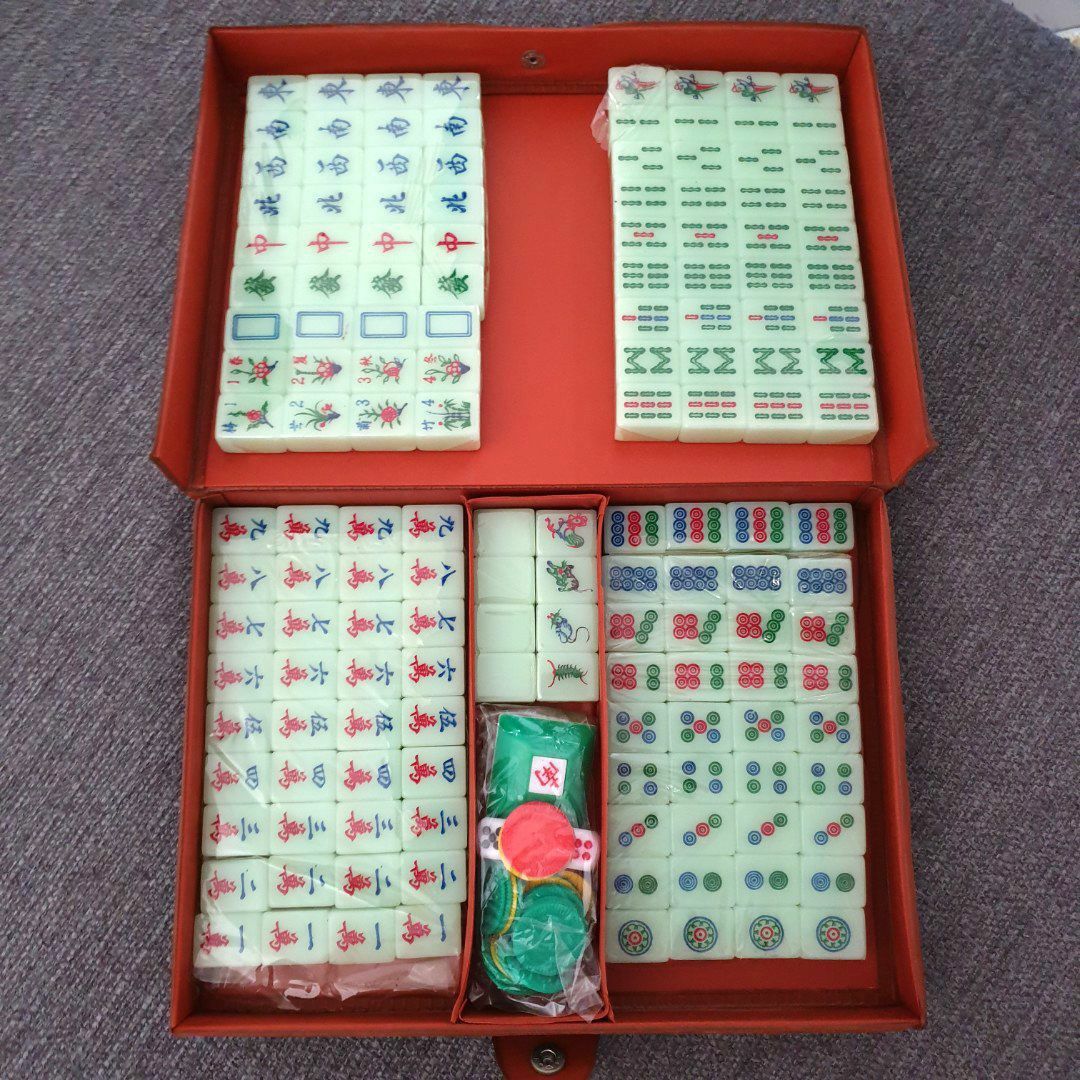 Portable Mini Mahjong Tiles Set, Hobbies & Toys, Toys & Games on Carousell