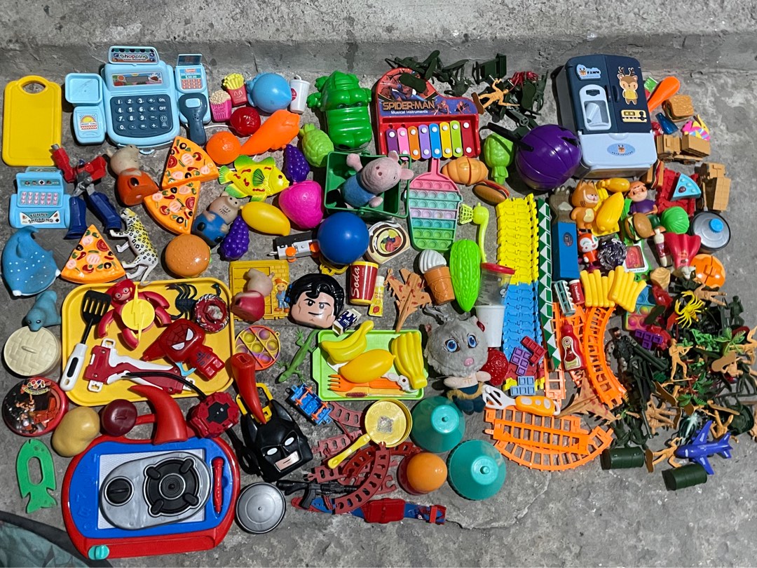 PRELOVED TAKE ALL UNISEX TOYS FOR BOY OR GIRL FRUITS,Trains, fridge ...