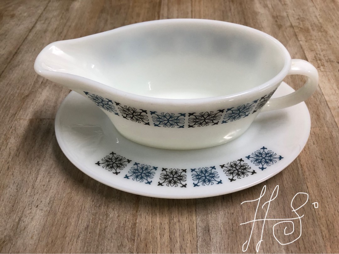 Pyrex jaj england chelsea, Hobbies & Toys, Collectibles & Memorabilia ...