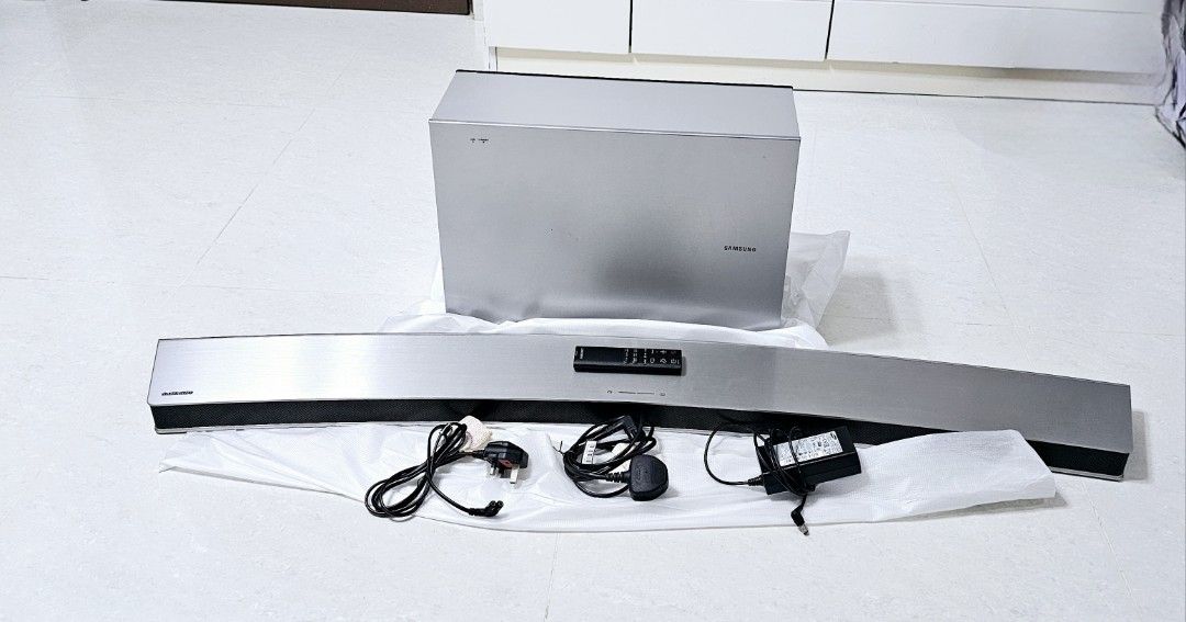 Samsung curved soundbar HW 7501R 4.1 channel 320 w bulit in 8 speakers ...