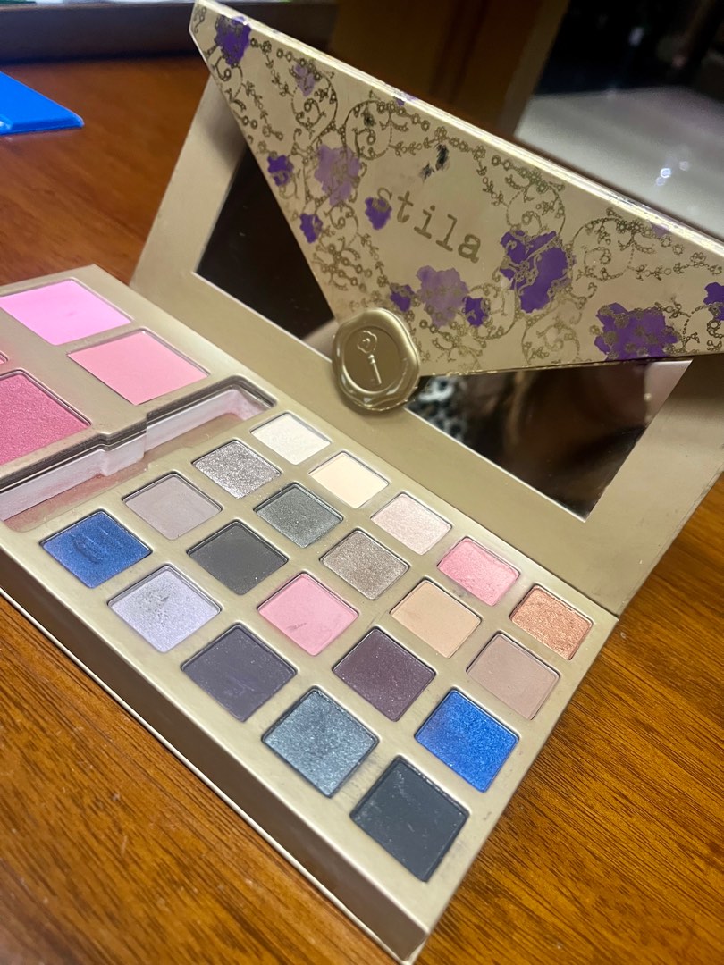 Stila - A Whole Lot Of Love Gift Set (Limited Edition), Beauty ...