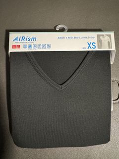 Shop Uniqlo Activewear on Carousell SG