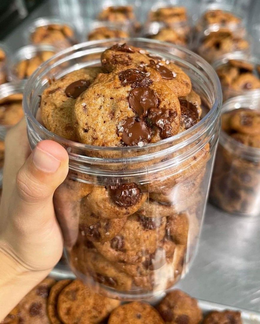 Viral Sea Salt Chocolate Chip Cookies, Food & Drinks, Homemade Bakes on ...