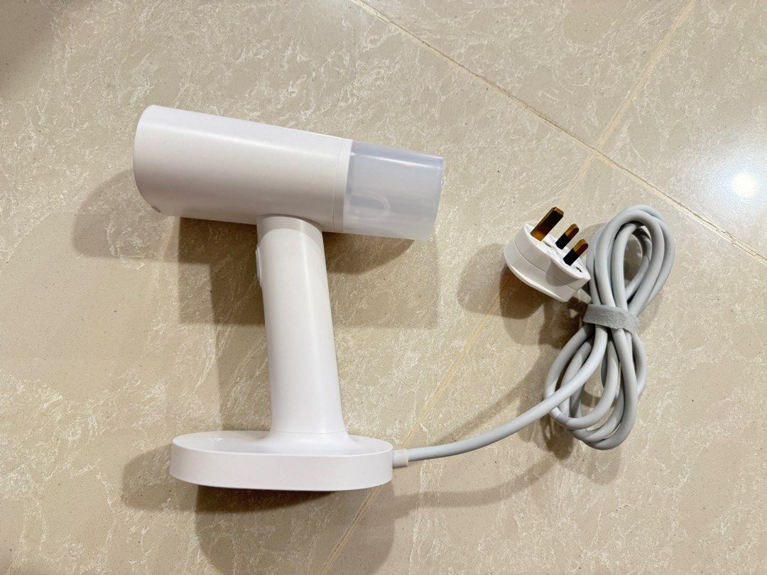 Xiao mi steam iron, TV & Home Appliances, Irons & Steamers on Carousell