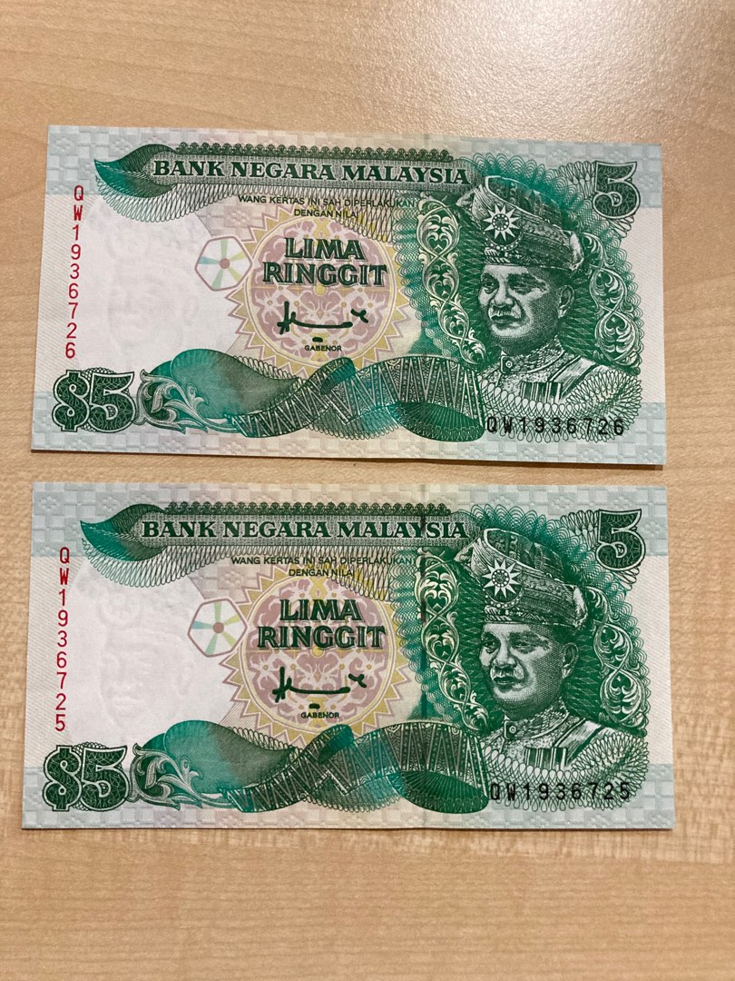 2 pieces old RM5 running number banknotes, Hobbies & Toys, Collectibles ...