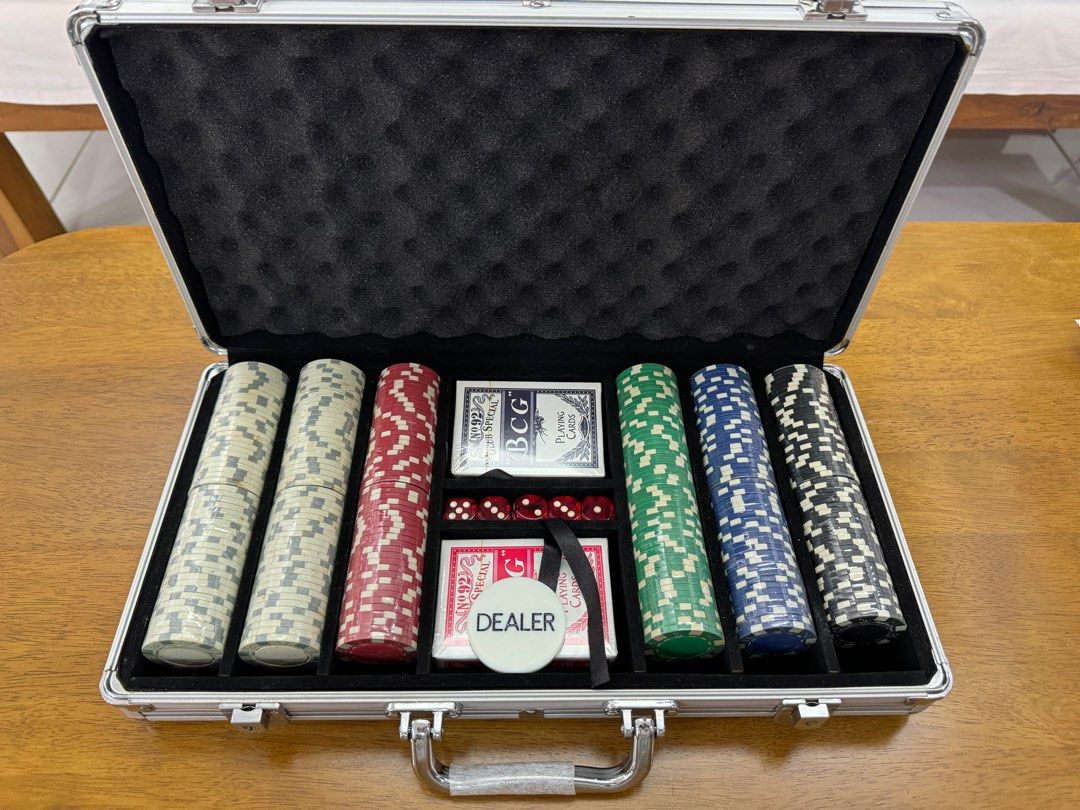 300 Dice Design Poker Chip Set, Hobbies & Toys, Toys & Games on Carousell