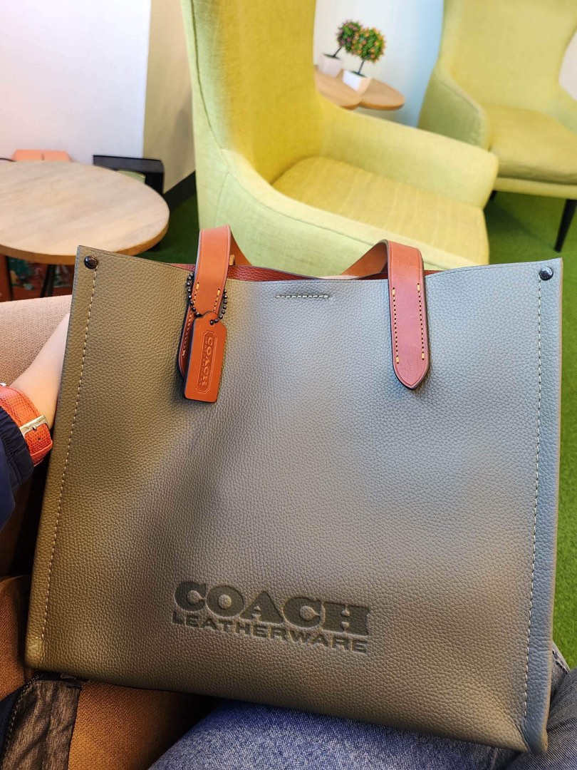 Coach Relay tote ORIGINAL, Luxury, Bags & Wallets on Carousell