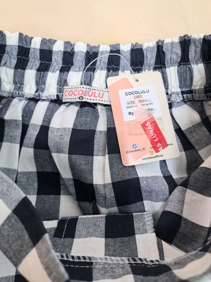 Cocolulu Mini Skirt Tartan Black & White | Rok Pendek Kotak-kotak Hitam ...