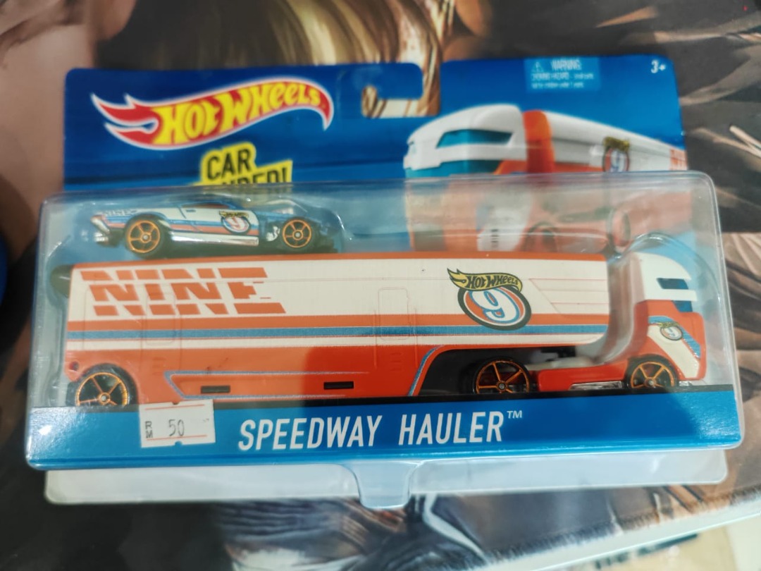 Hot Wheels Speedway Hauler, Hobbies & Toys, Toys & Games on Carousell