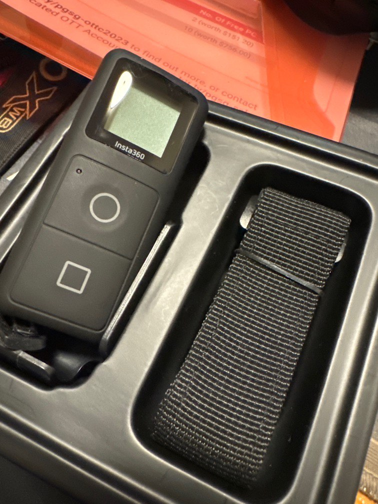 Insta360 GPS Smart Remote, Photography, Cameras on Carousell