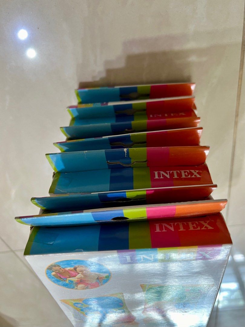 Intex Arm Float For Kids Swimming Buoys / Kids Swimming Practice Arm ...