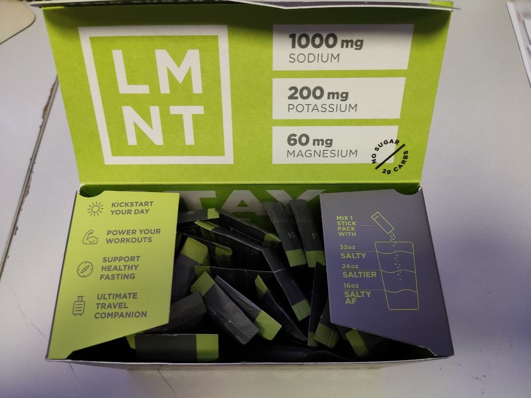 SOLD OUT - LMNT 30 Sachet Pack Recharge Electrolyte Hydration Powder No ...