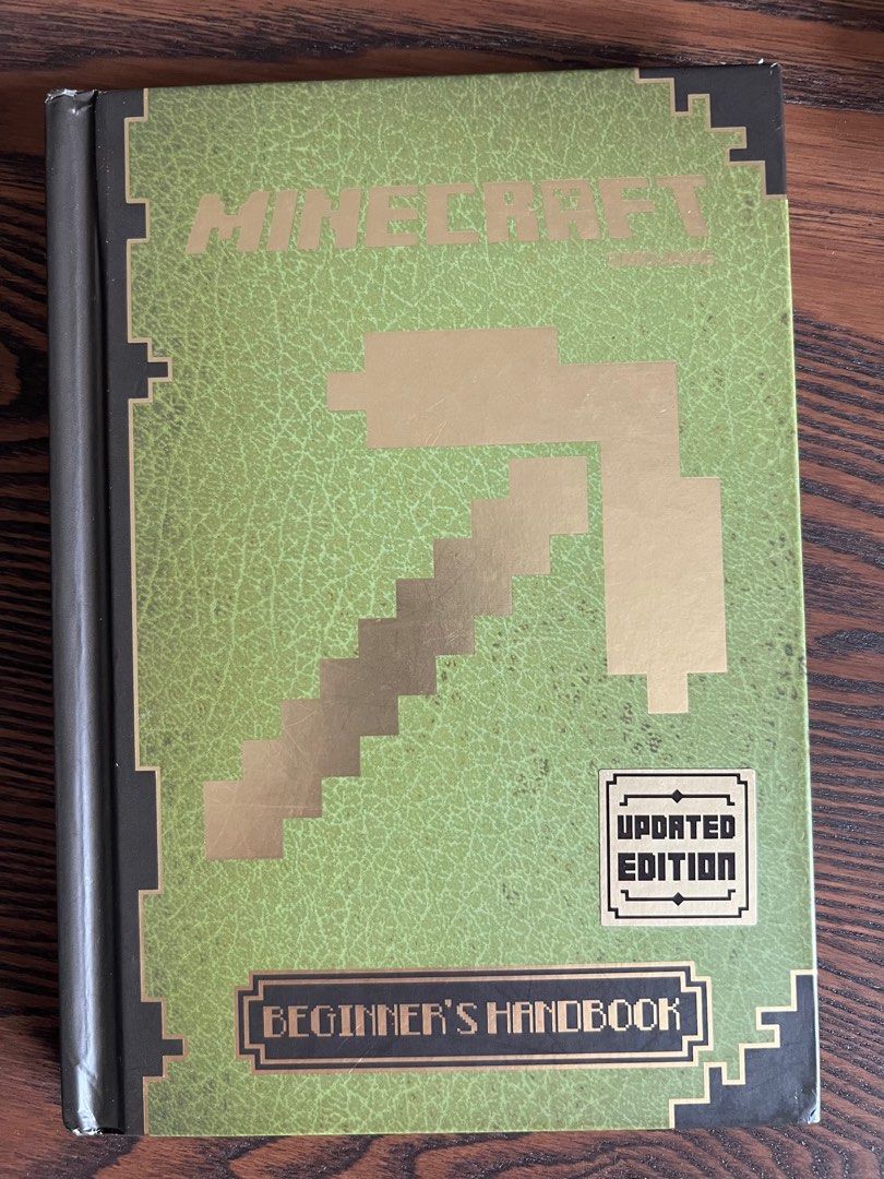 Minecraft The Complete Handbook Collection (Mojang), Hobbies & Toys ...