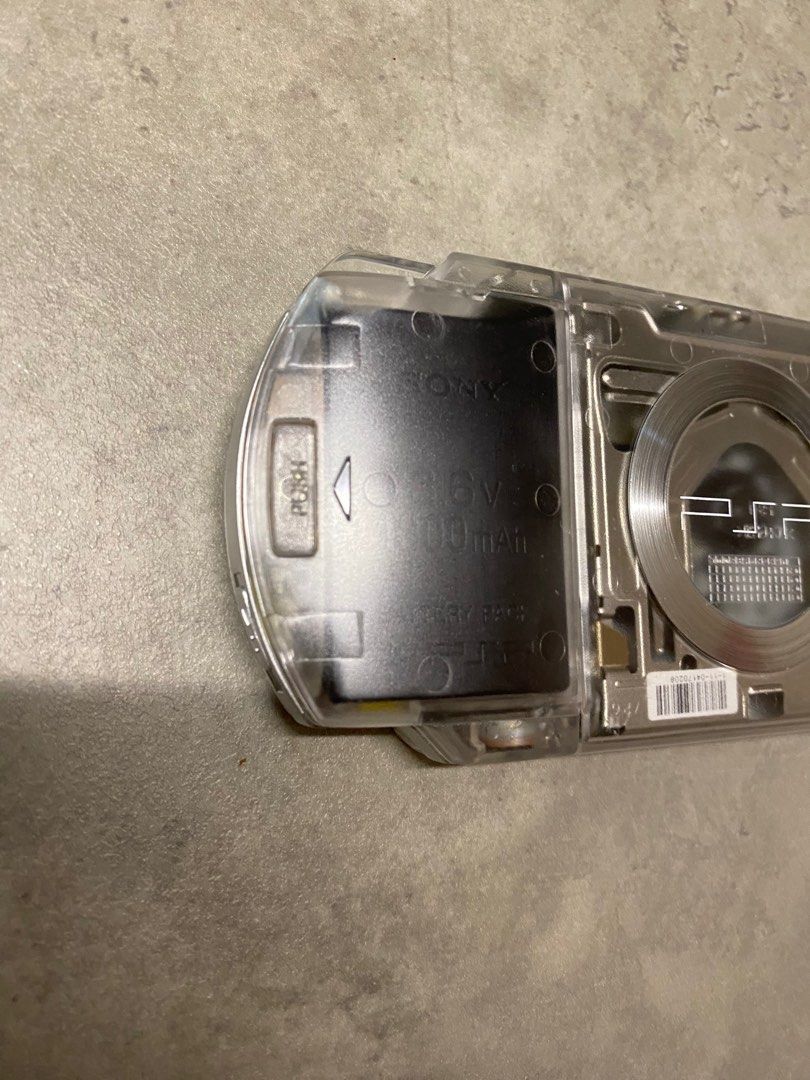 Modded PSP 1000 (TRANSPARENT), Video Gaming, Video Game Consoles ...