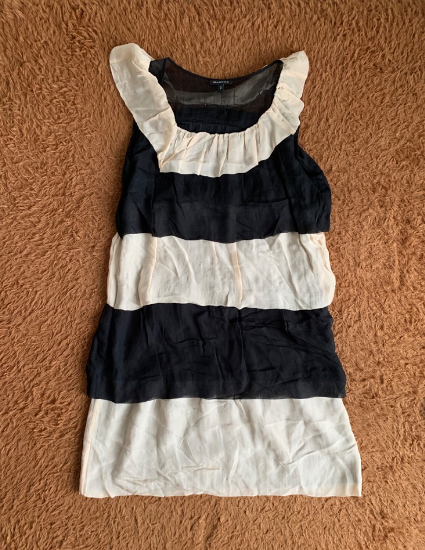 Monnox Dress, Fesyen Wanita, Pakaian Wanita, Gaun & Rok di Carousell