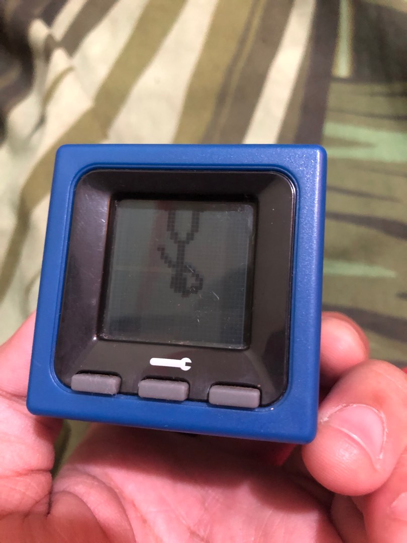 Pixel toy cube world handy, Hobbies & Toys, Toys & Games on Carousell