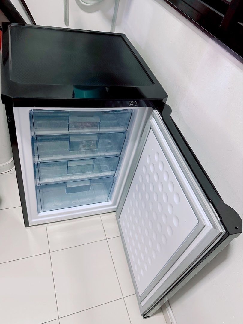PowerPac Upright Freezer 90L, TV & Home Appliances, Kitchen Appliances ...