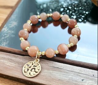 Golden Sunstone Crystal Bracelet, Women's Fashion, Jewelry & Organisers ...