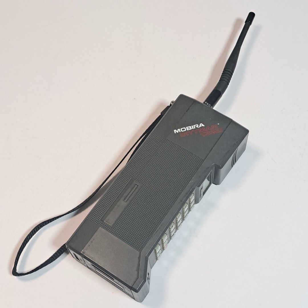 經典 懷舊 NOKIA MOBIRA 大哥大 手提電話 芬蘭製 (不能使用! 合拍攝或懷舊擺設)！, 興趣及遊戲, 收藏品及紀念品, 古董收藏 ...