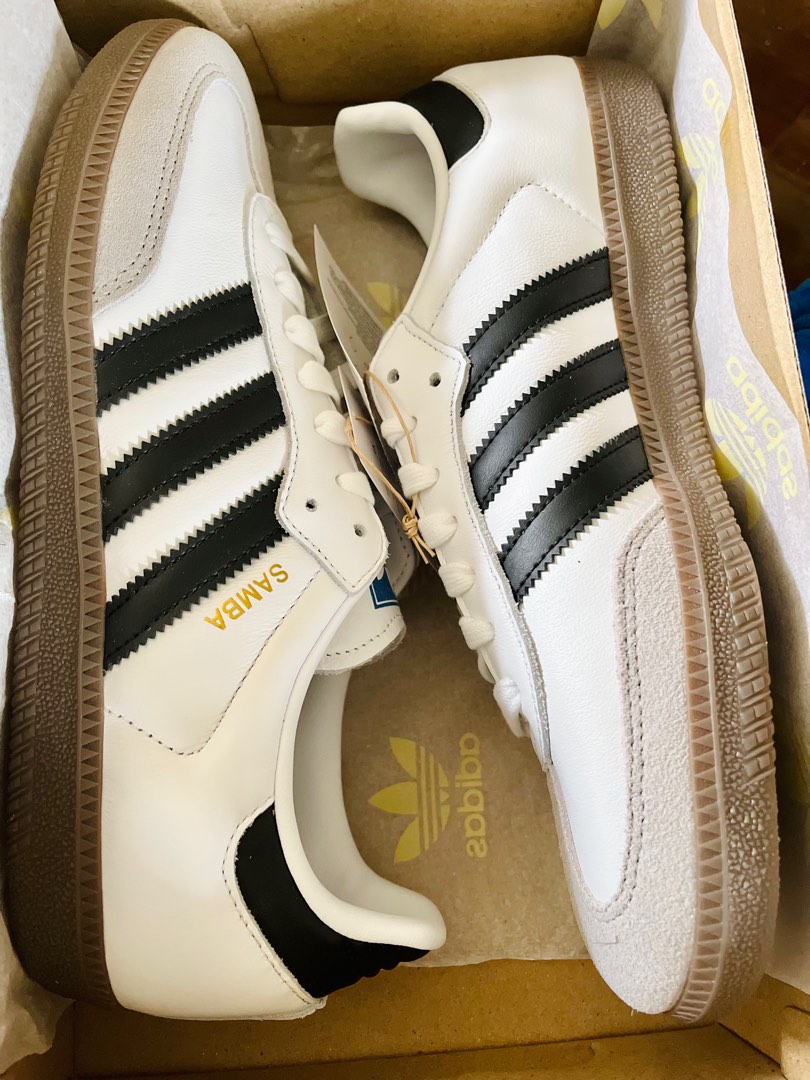 Authentic Samba Size 42, Men's Fashion, Footwear, Sneakers on Carousell