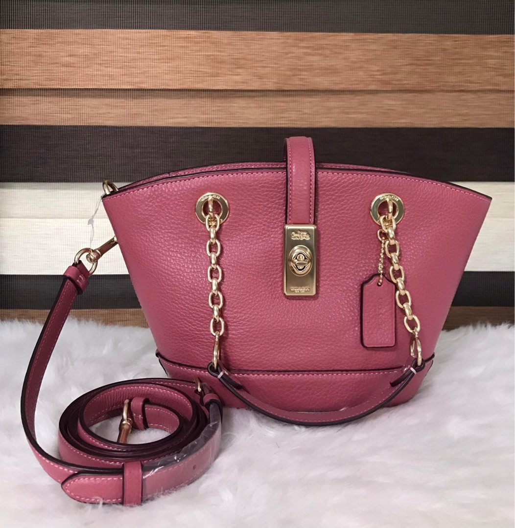 Coach lane bucket bag, Women's Fashion, Bags & Wallets, Cross-body Bags ...