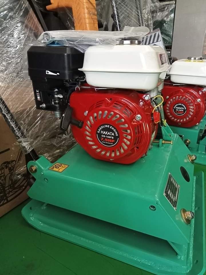 Hakata Plate Compactor 90KG 7HP, Commercial & Industrial, Construction ...