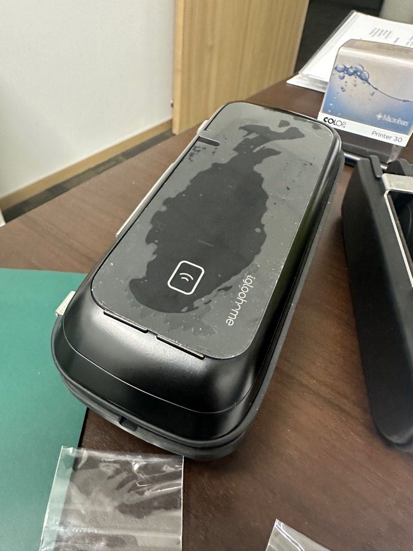 Igloo Home Glass Door Digital Lock, Everything Else on Carousell