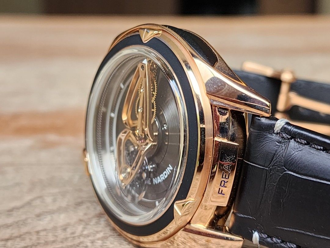 Limited Edition UN Freak Vision Rose gold flying tourbillon BNOS ...