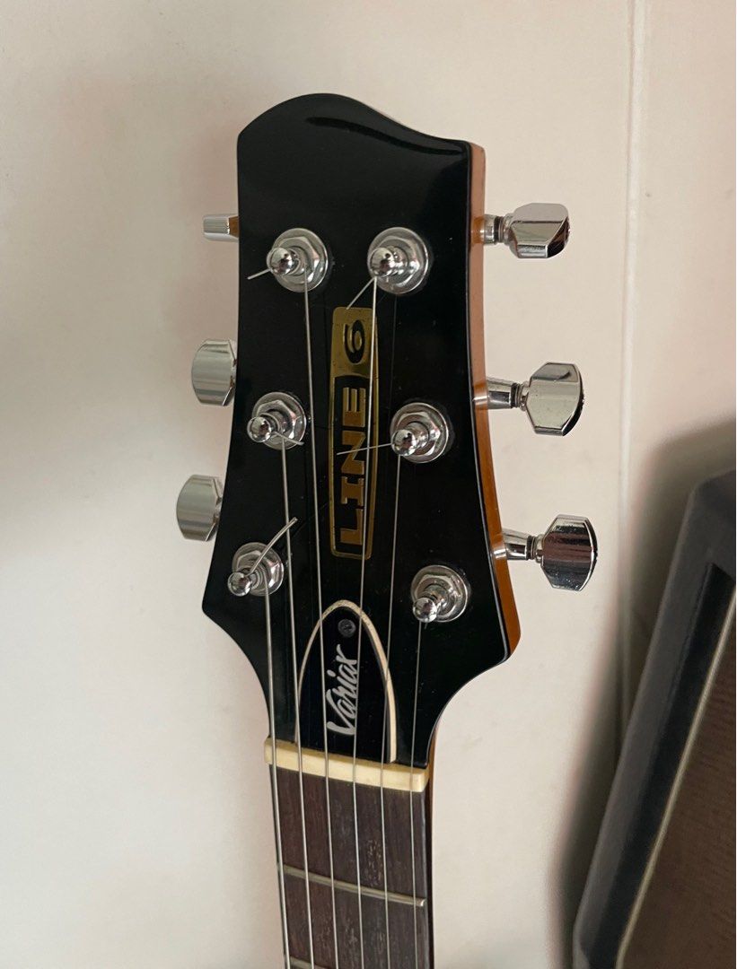 Line 6 Variax 700 - Made in Japan, Hobbies & Toys, Music & Media ...
