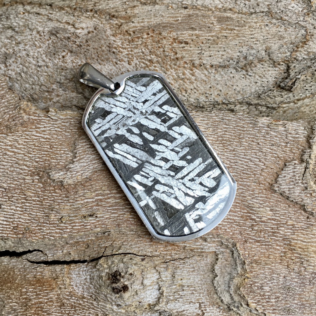 Loket Tahi Bintang / Meteor Dog Tag, Hobbies & Toys, Stationery & Craft ...