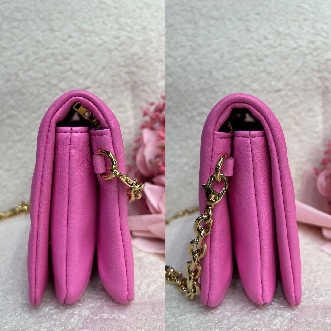 Louis Vuitton Pochette Coussin Pink/ Purple Puffy Lambskin Embossed ...