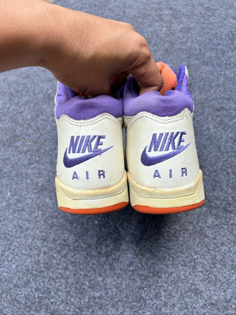 Nike Flight Vintage 90s, Fesyen Pria, Sepatu , Sneakers di Carousell