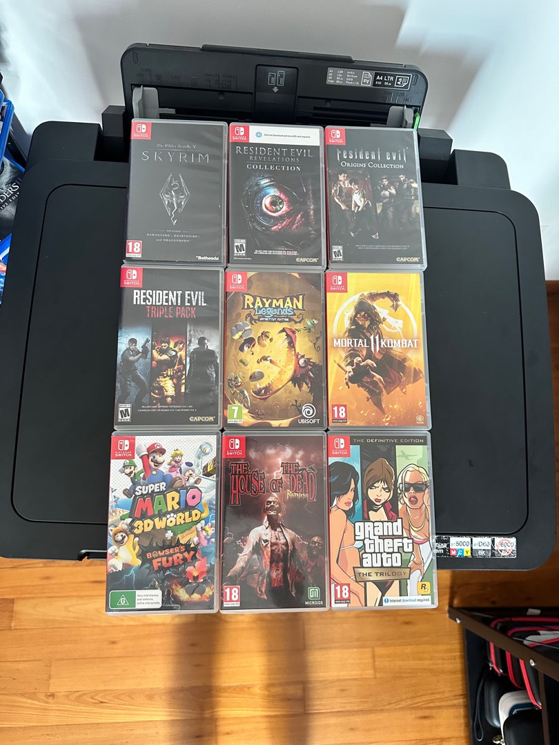 Nintendo Switch game Skyrim / Resident Evil revelations / Resident Evil ...