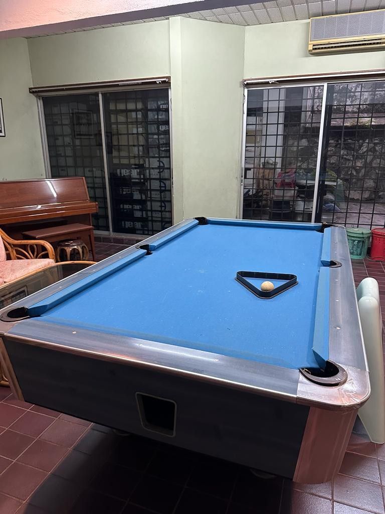 Pool table (7ft x 4ft), Hobbies & Toys, Toys & Games on Carousell