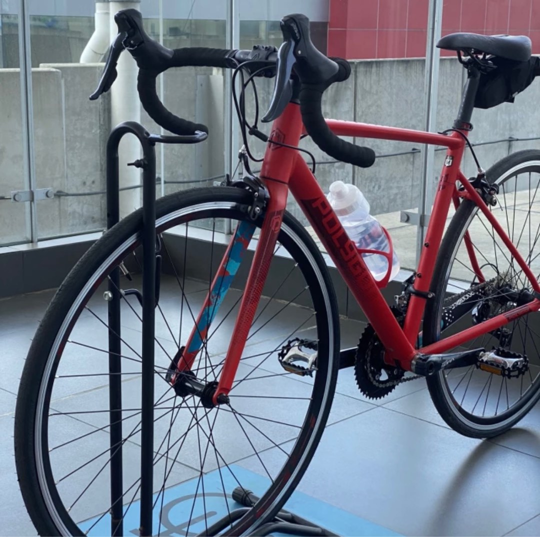 ROAD BIKE POLYGON STRATOS S3 2022 MERAH, Olah Raga, Sepeda di Carousell