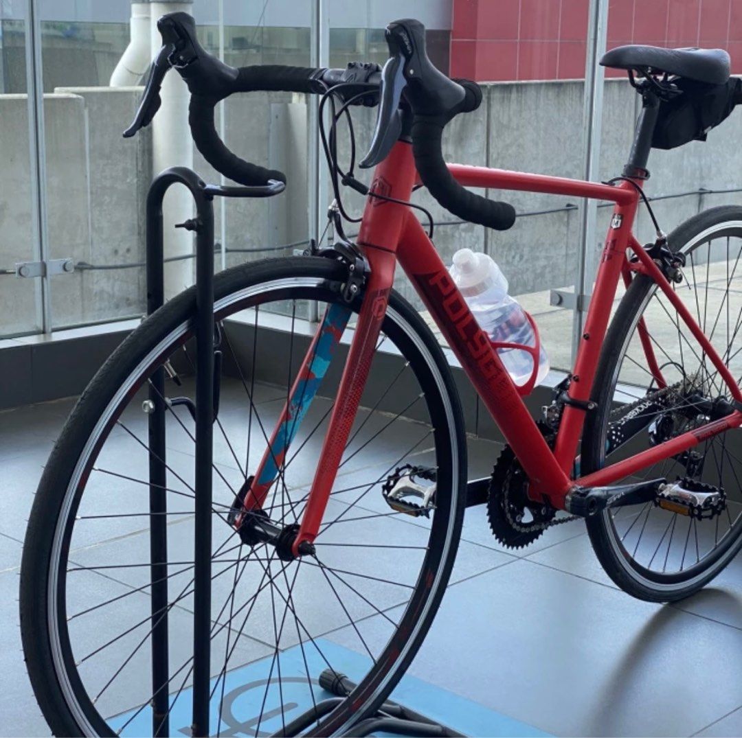 ROAD BIKE POLYGON STRATOS S3 2022 MERAH, Olah Raga, Sepeda di Carousell