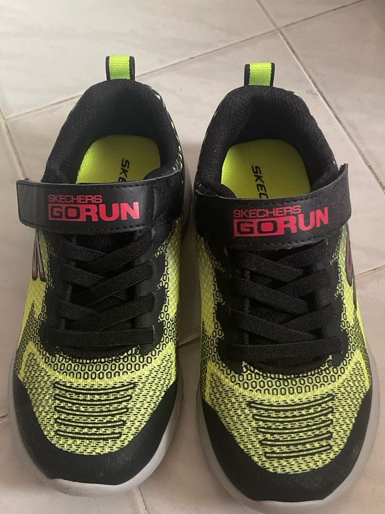 skechers snickers Kids, Sports Equipment, Other Sports Equipment and ...