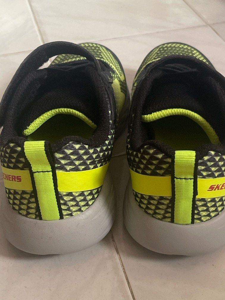 skechers snickers Kids, Sports Equipment, Other Sports Equipment and ...