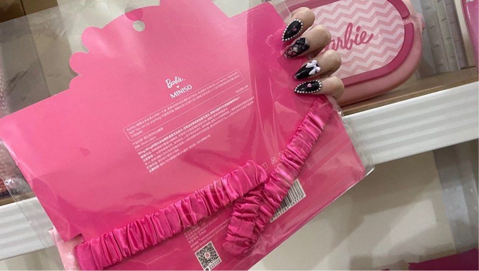 Barbie The Movie Mattel Sleep Mask Barbie x Miniso Pink, Kesehatan ...