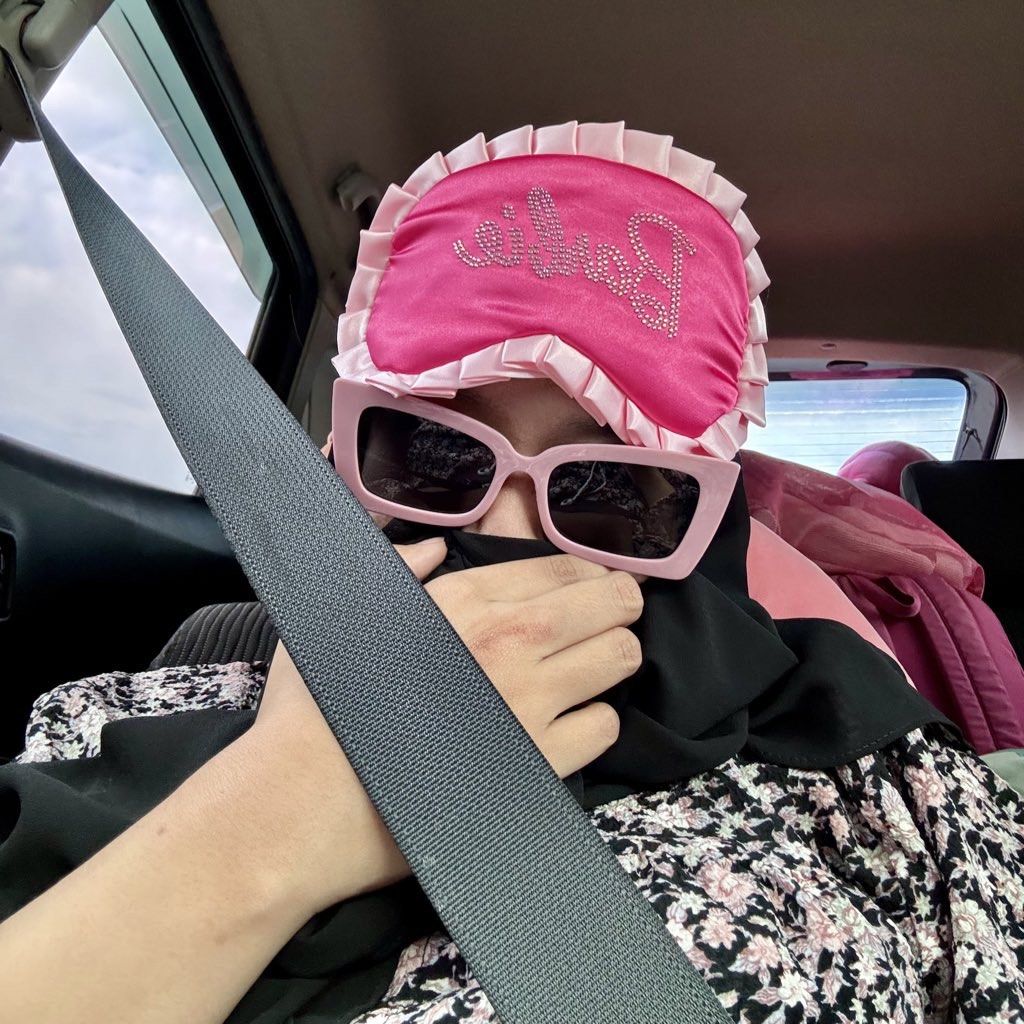 Barbie The Movie Mattel Sleep Mask Barbie x Miniso Pink, Kesehatan ...