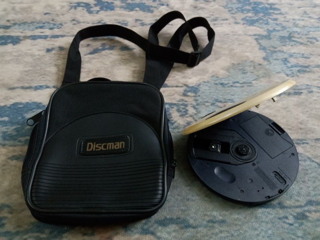 SONY DISCMAN WALKMAN BAG VINTAGE CLASSIC RETRO HARD CASE STORAGE, Men's ...