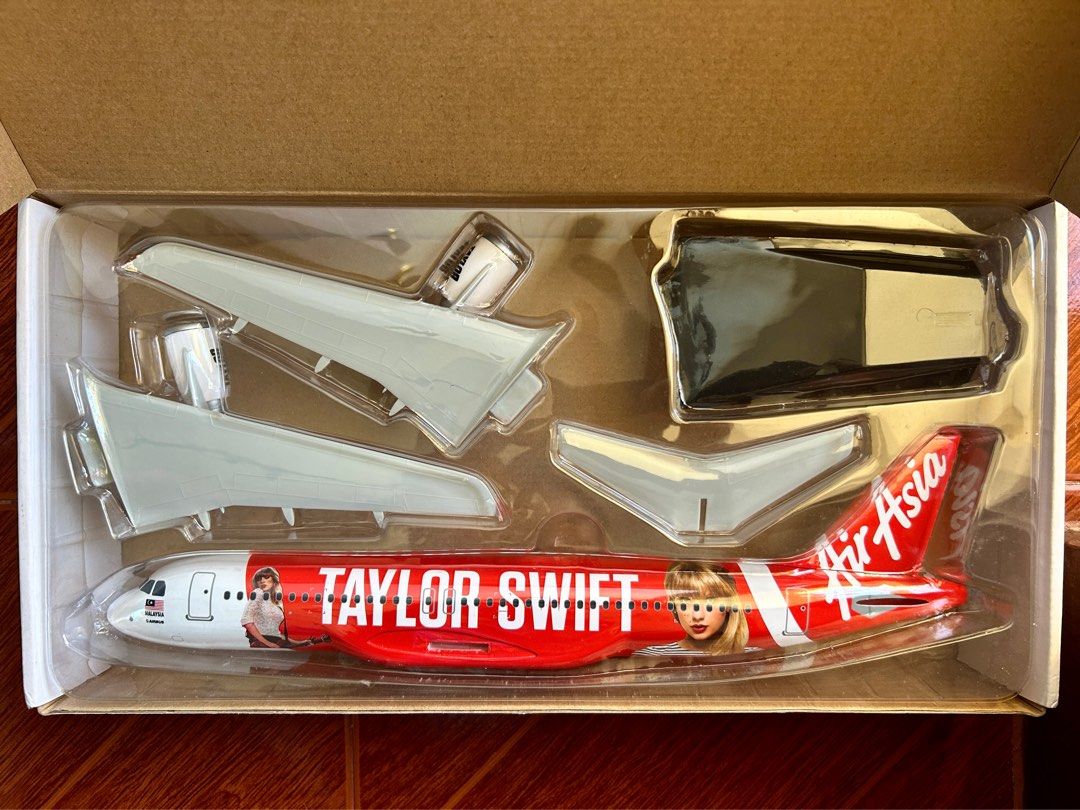 Taylor Swift AirAsia Airplane Model, Hobbies & Toys, Memorabilia ...