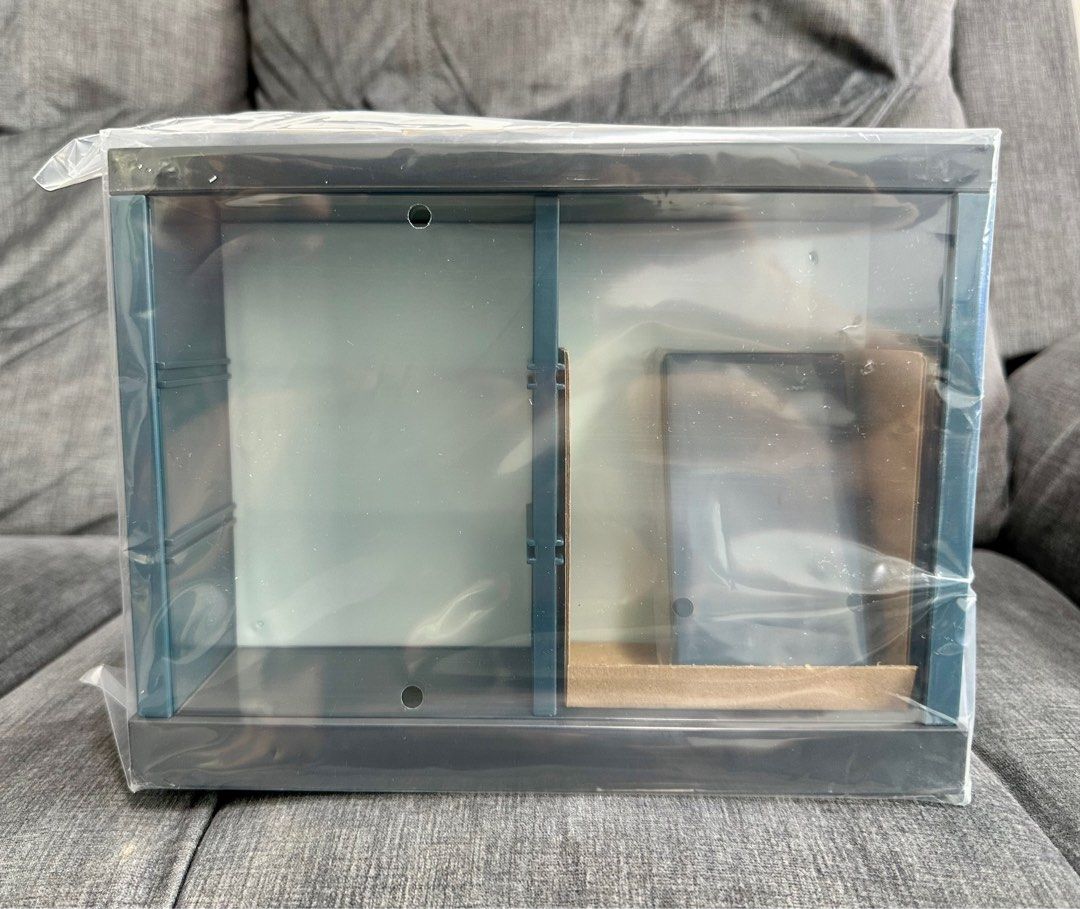 Tomica Premium Car Display Case 6 slots, Hobbies & Toys, Toys & Games ...