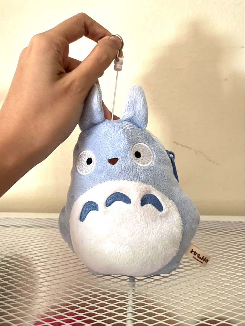 Totoro Biru Fluffy Coin Holder and Reel Pass Case Studio Ghibli, Fesyen ...