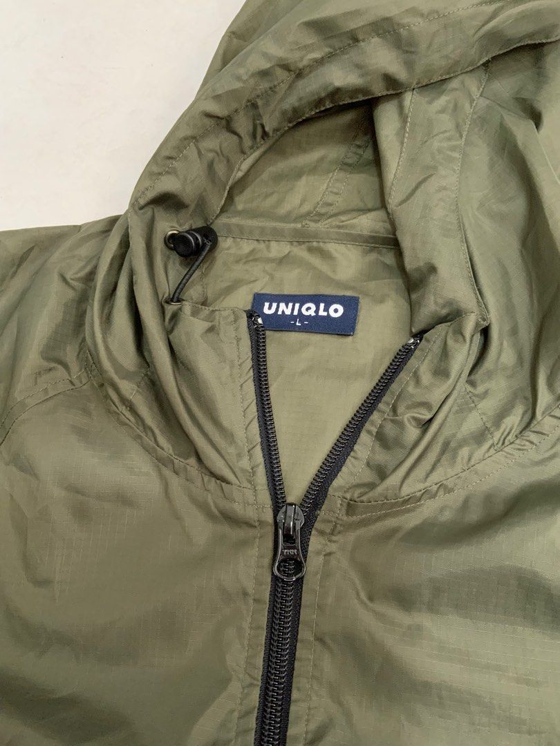 Uniqlo windbreaker, Sports Equipment, Hiking & Camping on Carousell