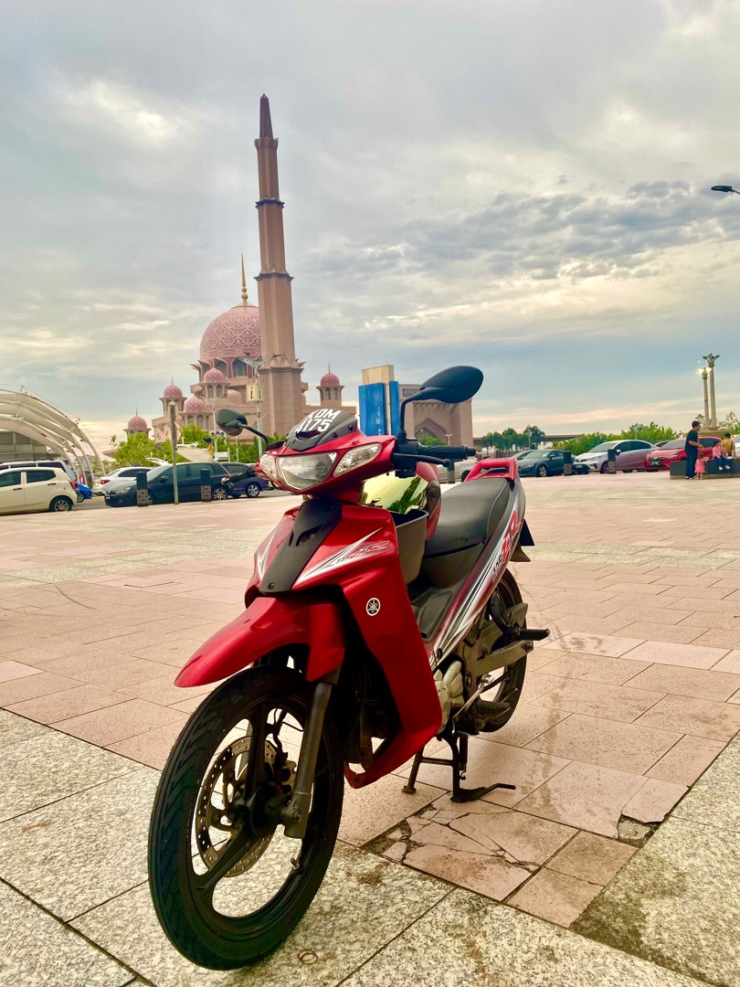 YAMAHA 125 ZR, Motorbikes on Carousell