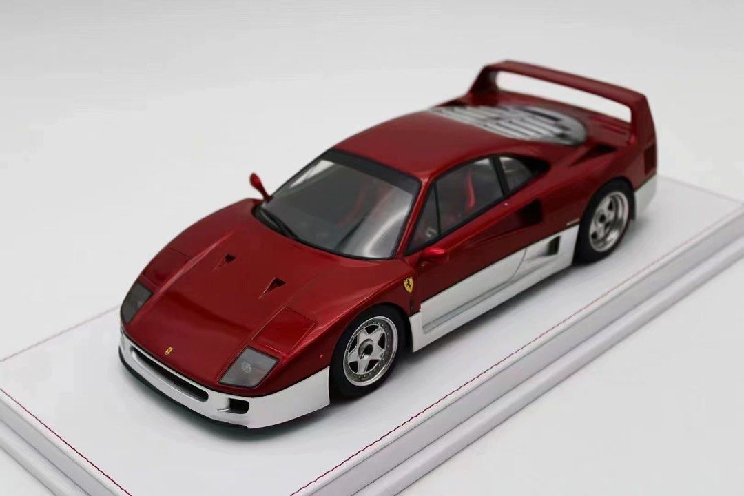 1/18 GL Model Ferrari F40 (come with display case - headlights able to ...