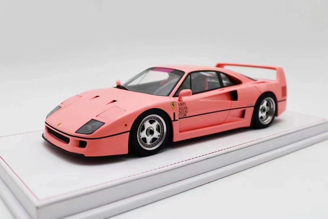 1/18 GL Model Ferrari F40 (come with display case - headlights able to ...
