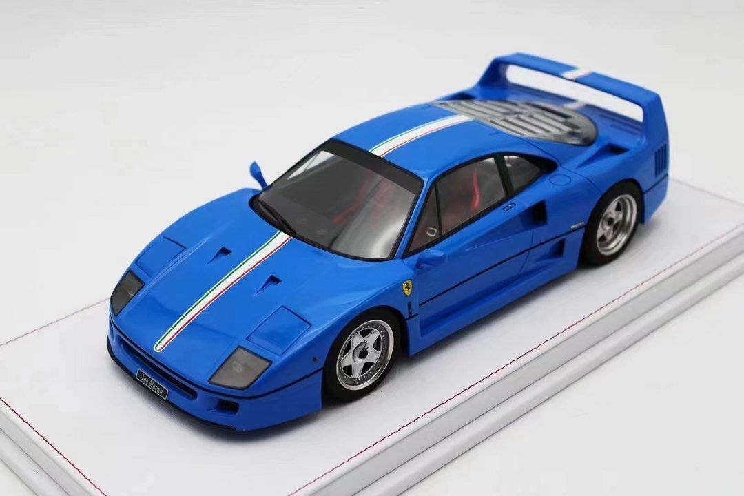 1/18 GL Model Ferrari F40 (come with display case - headlights able to ...