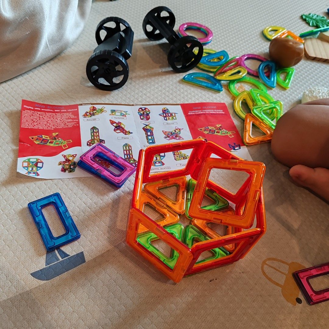 50pcs Magnetic Tile Play Set in Box, Hobbies & Toys, Toys & Games on ...